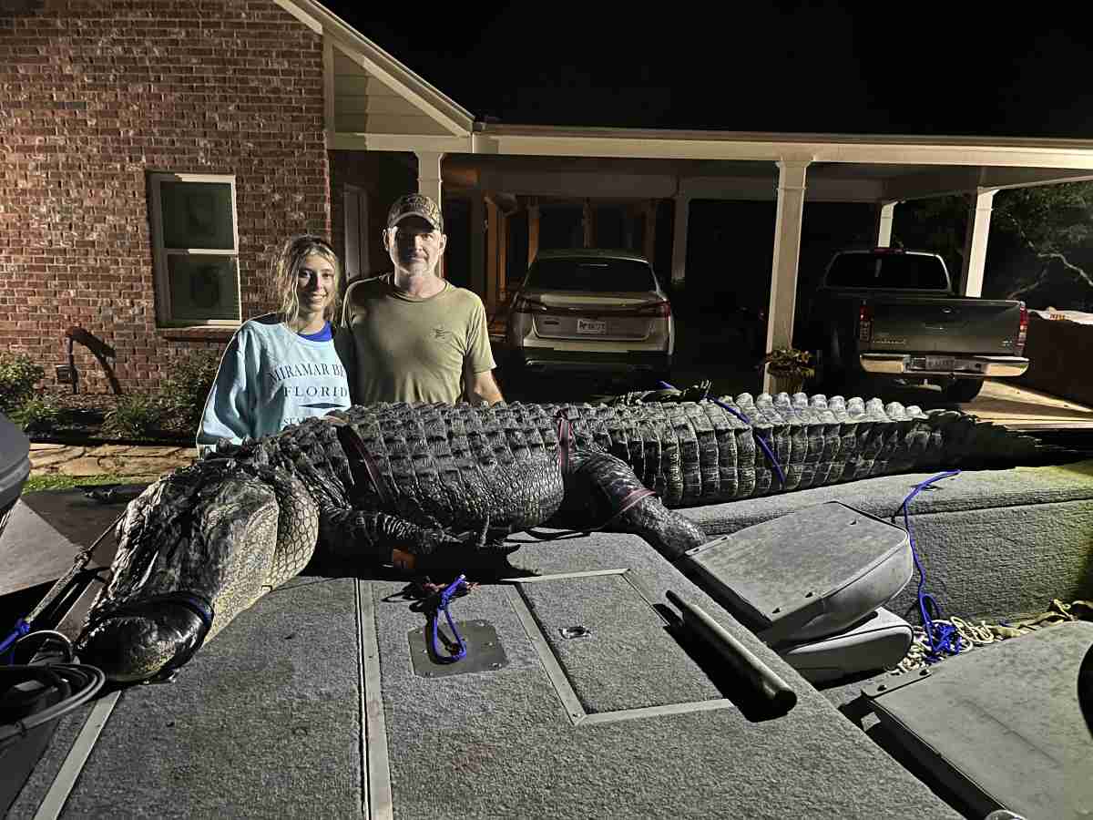 Reeder Custom Guns - Alligator hunt with my oldest daughter.