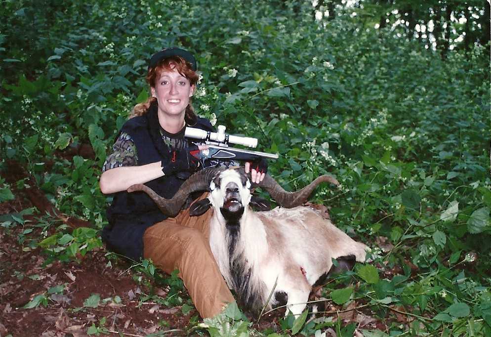 Reeder Custom Guns - Look at Al Goerg's camo in his handgun Hunting