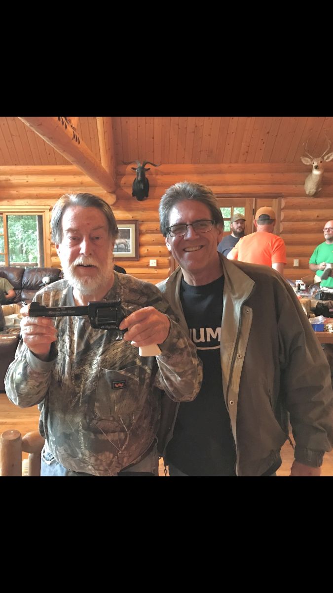 Reeder Custom Guns - General scene 1 HHC23