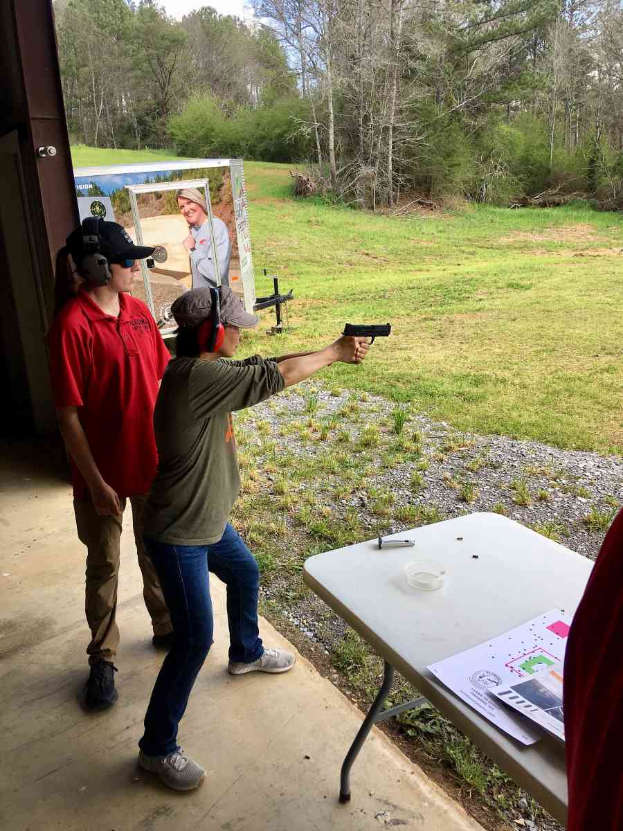 Reeder Custom Guns - A few years ago I made some friends with a family ...